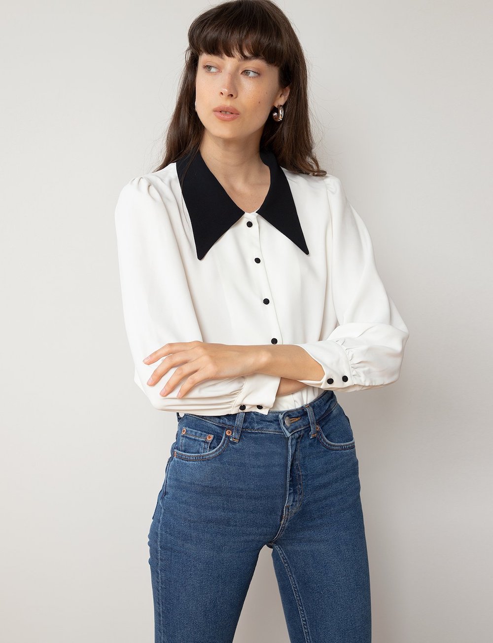 The 70s Style Pointed Collar Shirts Are The New Spring’s Trend
